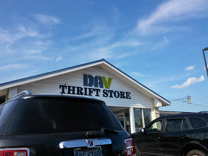 The DAV sign stands against a perfect blue Virginia sky, promising guilt-free retail therapy that gives back to those who served.
