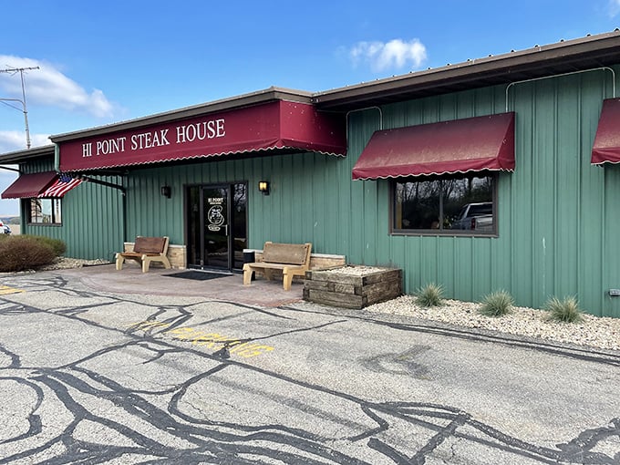 Those wooden benches out front? They're for resting after you've tackled their legendary prime rib.