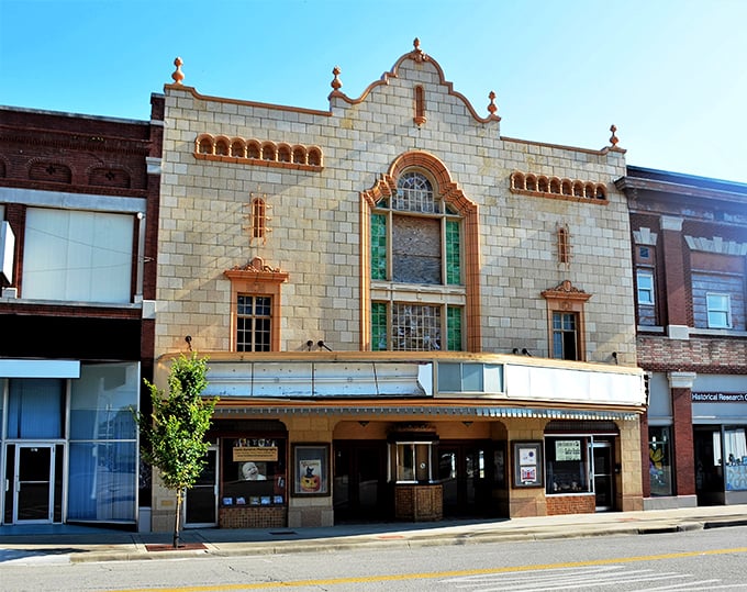 Look closely at Independence's ornate theater and you'll see the architectural equivalent of putting on your Sunday best.