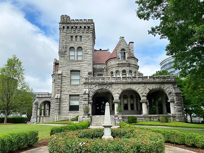 Urban castle magic at its finest. Those arched windows have witnessed over a century of Peachtree Street history.