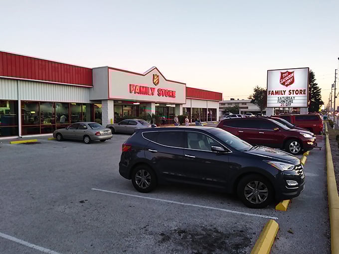 This St. Petersburg location proves that helping others and finding great deals go together perfectly. 