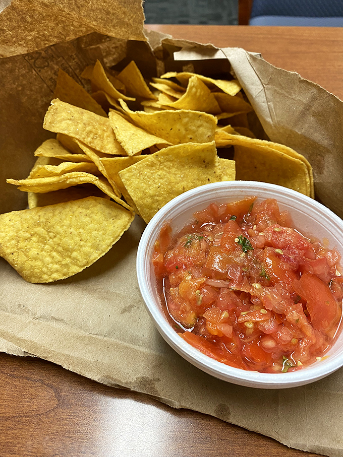 The chips and salsa test&mdash;the opening act that sets the stage. Crisp, golden triangles beside salsa that's clearly on a first-name basis with fresh tomatoes.