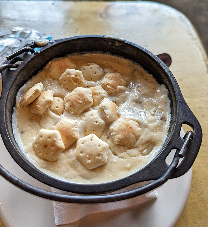 Clam chowder so hearty it could qualify as a main course. Those oyster crackers aren't garnish&mdash;they're necessary reinforcements for the journey.