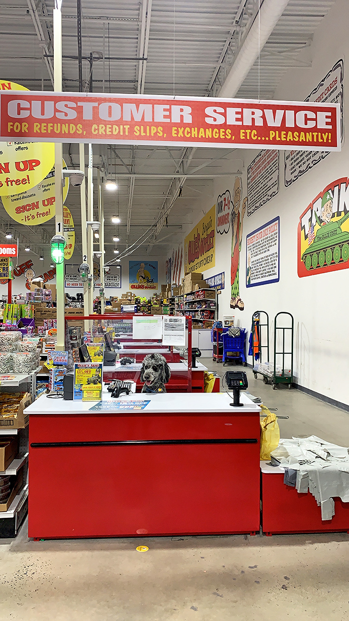 Customer Service... PLEASANTLY! Only at Ollie's would they turn even a mundane service counter into something that makes you smile.