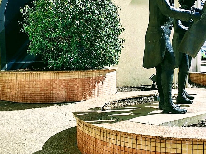 Art deco meets small-town America in this striking statue plaza. The kind of unexpected cultural spot that makes you say, "Well, would you look at that!"