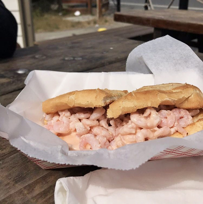 The shrimp sandwich in all its unadorned glory &ndash; proof that when seafood is this fresh, simplicity becomes the ultimate luxury.