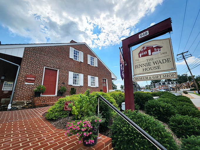 The Jennie Wade House stands as a poignant reminder that history happens to real people in real homes. Its brick facade tells stories both tragic and inspiring.