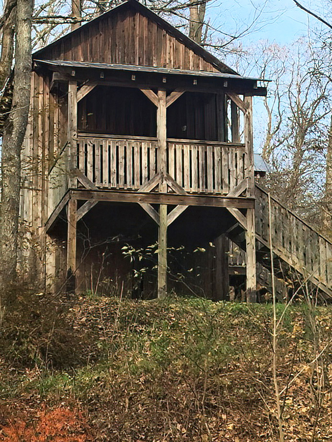 Rustic luxury at its finest! This charming cabin offers woodland seclusion with just enough civilization to keep the bears guessing about your dinner plans.