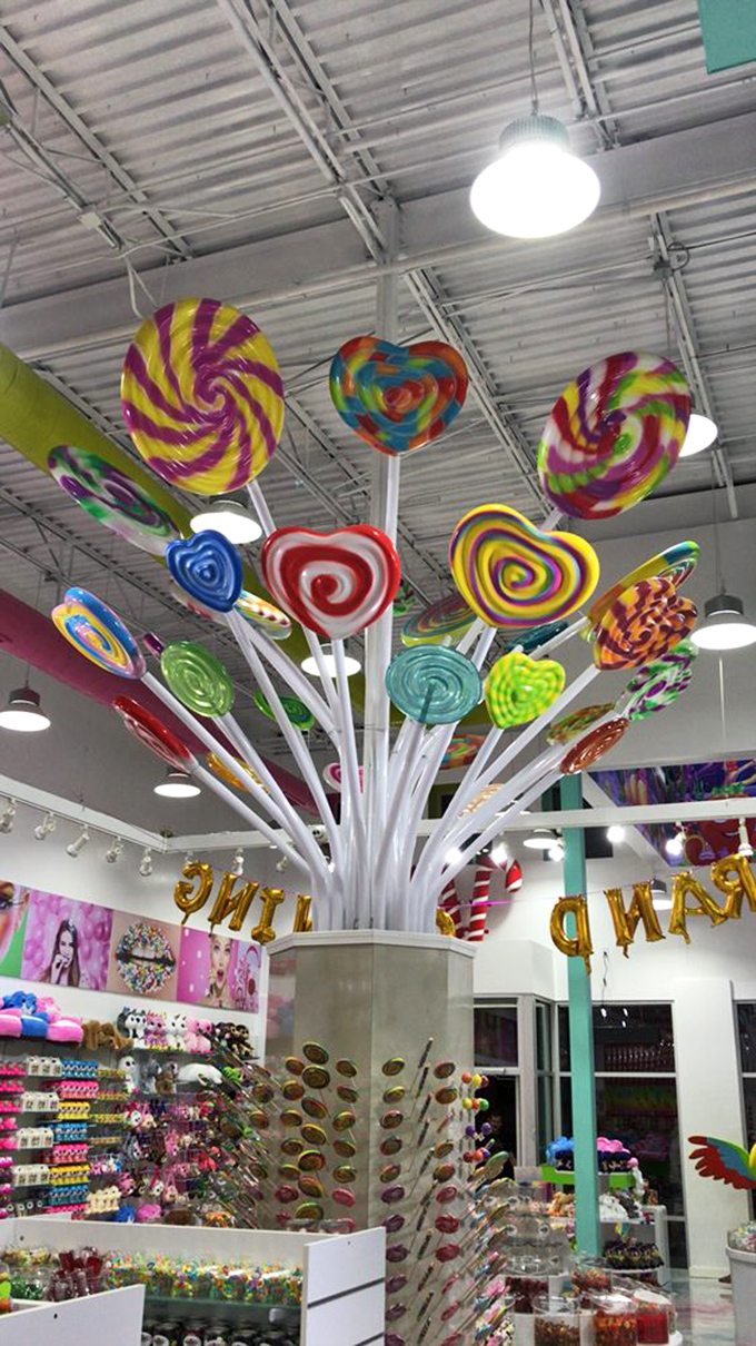 This candy tree blooms year-round with swirling lollipops&mdash;nature's most delicious impossibility brought to life in Virginia Beach.