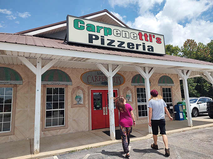 Carpenetti's cottage-like charm makes you feel like you're visiting Grandma's house&mdash;if Grandma happened to make spectacular Italian pies.