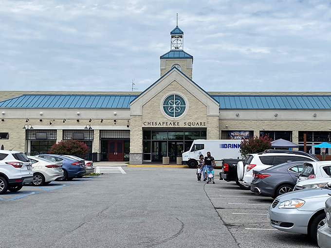Chesapeake Square's distinctive architecture makes it instantly recognizable, even at dusk. That circular window watches over shoppers like a retail cyclops.