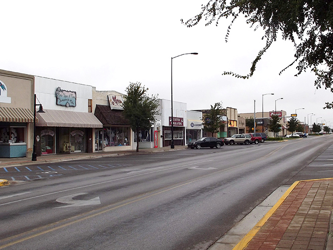 Hobbs offers wide-open spaces and big blue skies. The kind of Main Street where everybody might actually know your name.