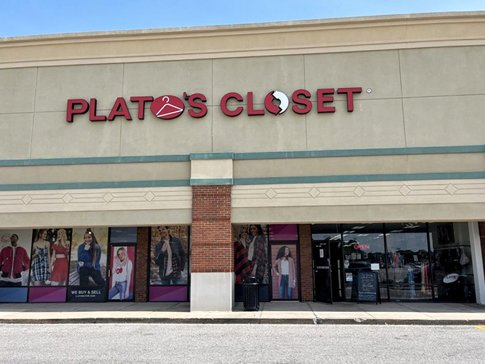 That red hanger in the logo isn't just cute - it's promising fashionable finds without the mall price tags!