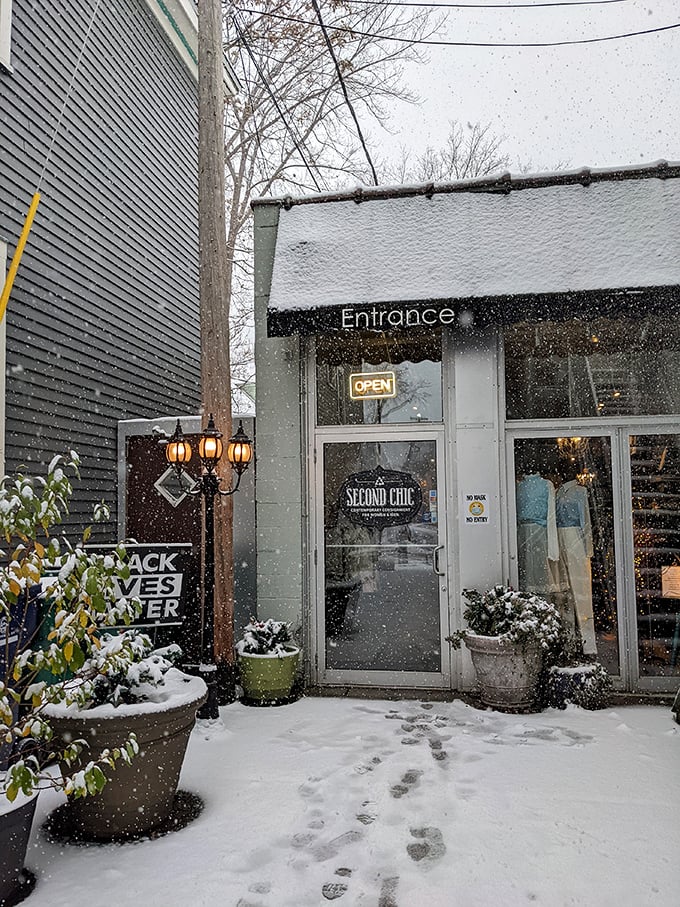 Second Chic's snowy entrance looks like the wardrobe to Narnia&mdash;for stylish grown-ups!
