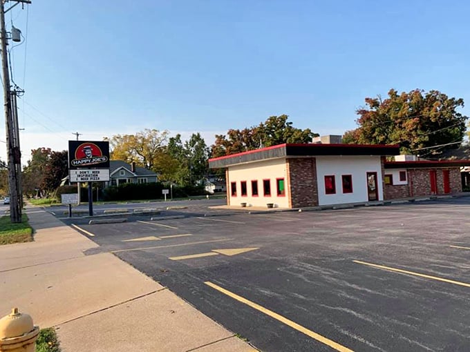 This unassuming Happy Joe's building has launched thousands of taco pizza obsessions across the Midwest.
