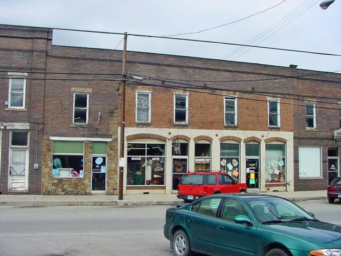 The simple storefronts of Olive Hill reflect the straightforward, no-frills affordability that makes this town a retiree's dream.