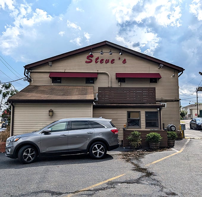 Steve's name shines bright against the sky &ndash; a beacon for generations of New Jersey steak lovers seeking sizzling perfection.