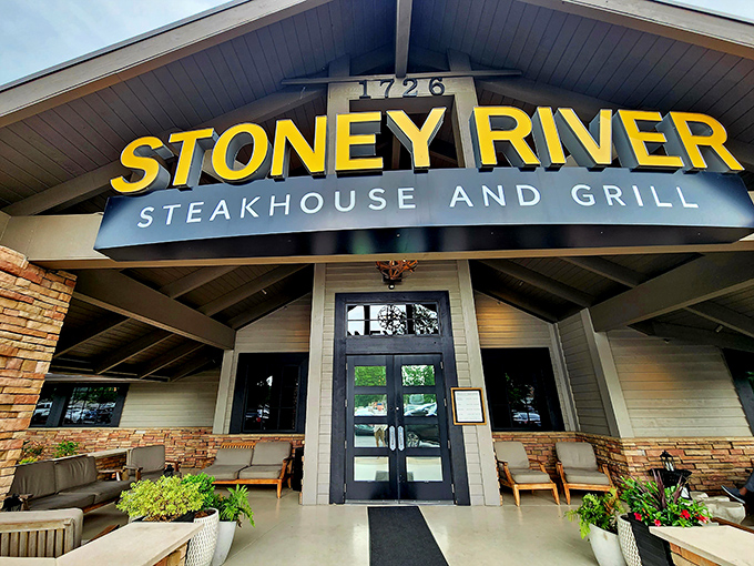 Stoney River Steakhouse (Franklin): That welcoming entrance says "special occasion" without saying a word &ndash; your taste buds will thank you.