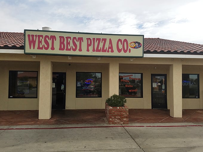 Desert oasis? You bet. This unassuming building houses pizza treasures worth driving miles of dusty roads to find.