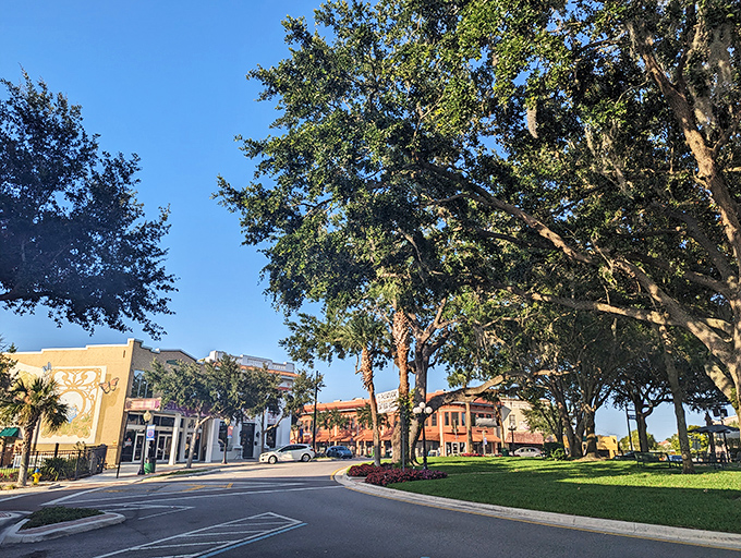 Sebring's downtown circle, where shade trees and historic buildings create an atmosphere that feels like Norman Rockwell painted it on a budget.