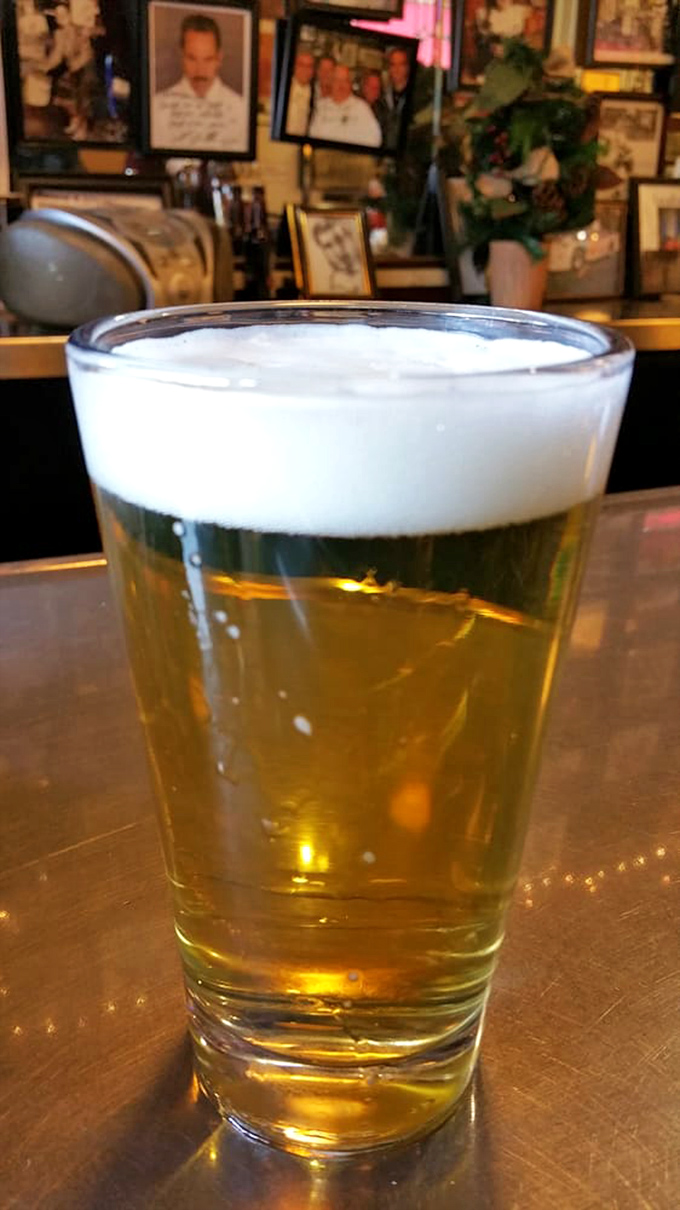 Beer and seafood&mdash;a pairing as timeless as Sinatra and stage. This golden pilsner is the perfect supporting actor.