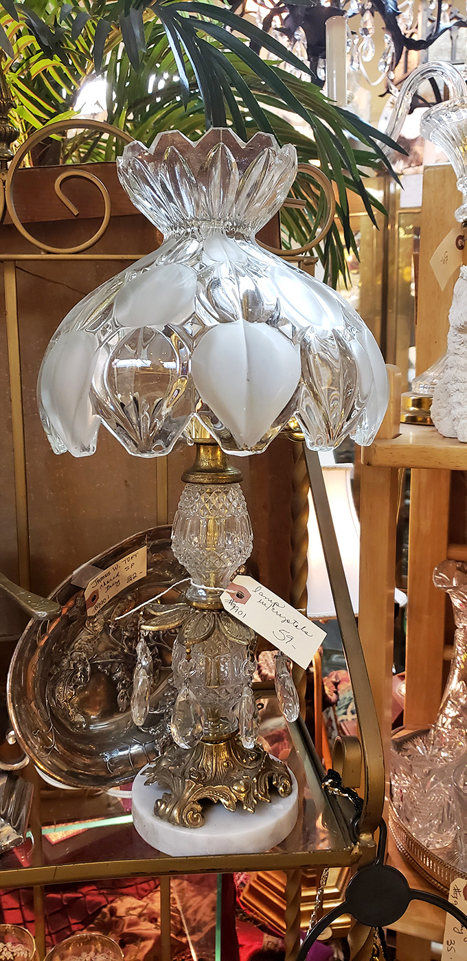 Crystal and brass combine in this lamp that screams "I was fancy in 1962!" Perfect for illuminating your vintage cocktail parties.