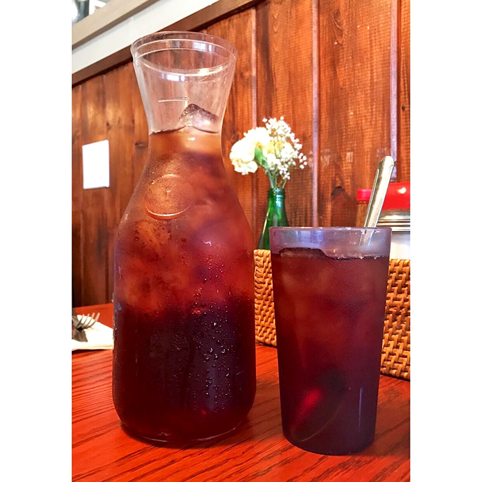 Real iced tea in a real glass &ndash; because some traditions are worth preserving in our plastic world. 