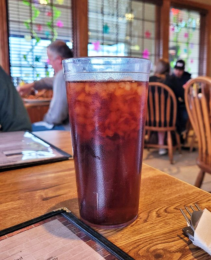 An iced tea so perfectly brewed and generously sized it makes you wonder why anyone would drink anything else in the Midwest summer.