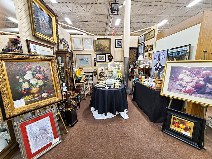 An art gallery within an antique mall&mdash;because sometimes you need a painting of flowers to stare at while contemplating that brass duck.