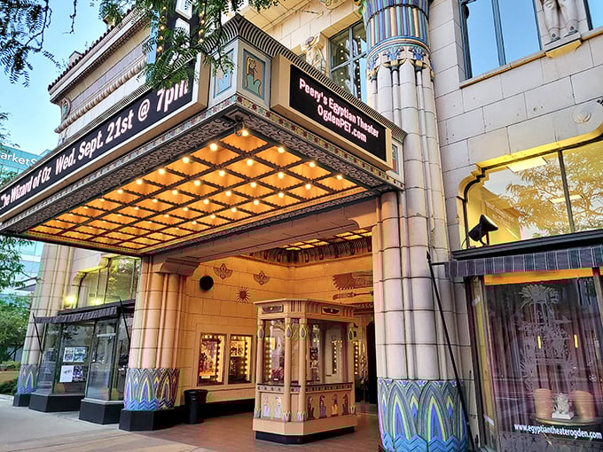 Peery's Egyptian Theatre doesn't just show performances&mdash;it is one. This 1920s movie palace still knows how to dress for an evening out.