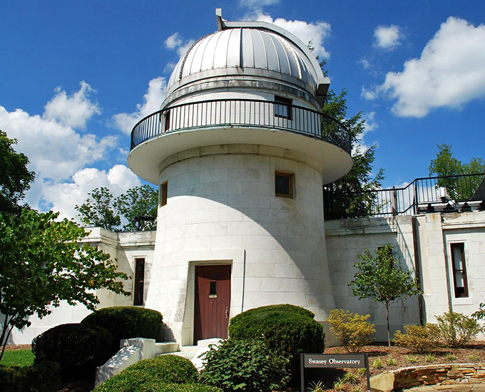 Swasey Observatory reaches for the stars while keeping its feet firmly planted in Granville soil&mdash;much like the town's ambitious graduates.