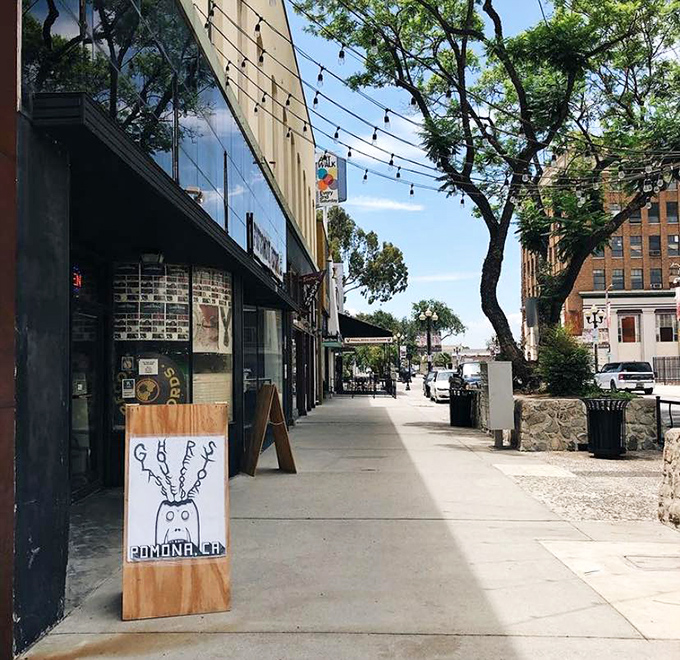 String lights and sidewalk charm create Pomona's perfect urban oasis, where historic buildings house modern caf&eacute;s perfect for post-antiquing refreshment.