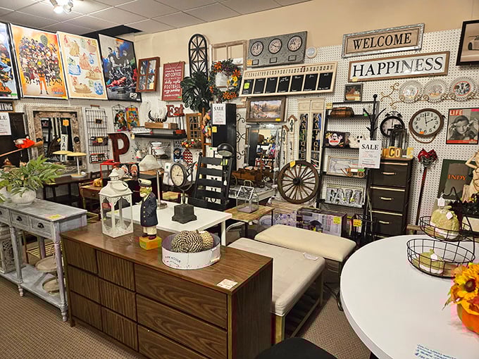 Wall art that spans generations and styles. That "HAPPINESS" sign isn't just decor—it's the emotion you'll feel finding the perfect piece.