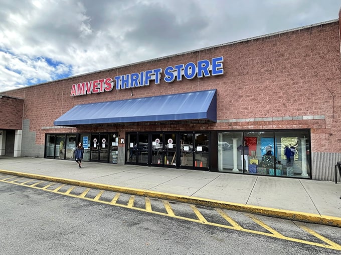 Red, white, blue, and bargains too! AMVETS' patriotic signage reminds shoppers their treasure hunting supports American veterans.