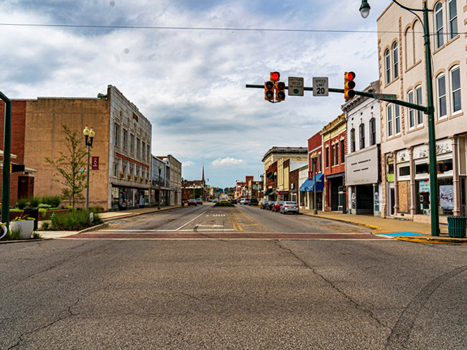 Anniston's wide streets and historic buildings create a Norman Rockwell scene with housing prices that seem equally from a bygone era.