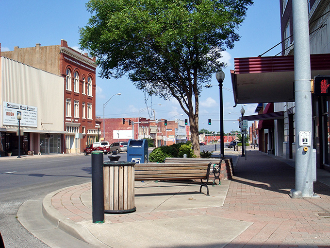 Ardmore's humble Main Street could be a postcard from America's heartland. No filter needed on this downtown beauty!