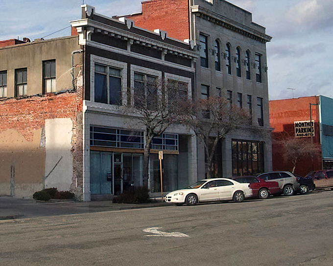 Bartlesville's downtown invites leisurely strolls past shops where your Social Security check holds real purchasing power.