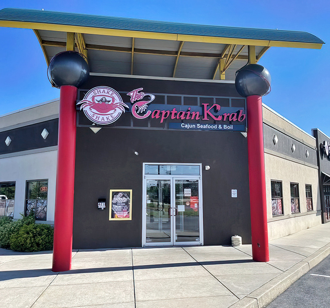 Captain Krab's bold entrance promises spicy adventures ahead. Those red columns stand like sentinels guarding Cajun seafood treasures.