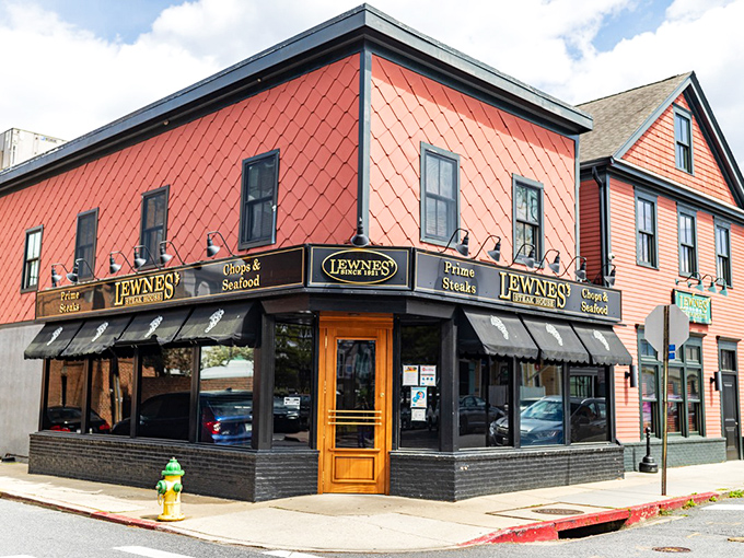 Lewnes' distinctive red building stands as a beacon of old-school steakhouse perfection. Annapolis' answer to the perfect sear!