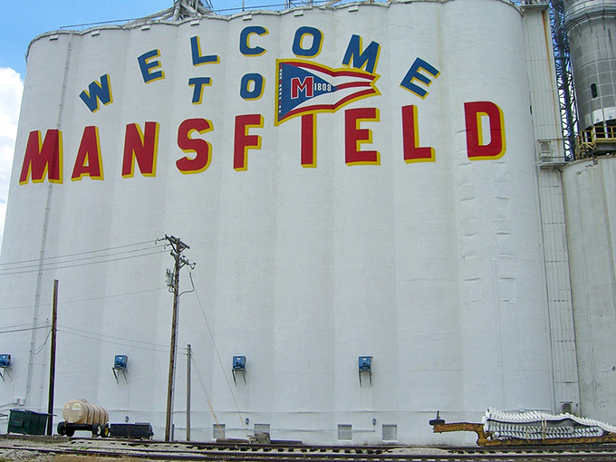 Mansfield's iconic grain silo serves as the city's unofficial greeter. This industrial landmark proudly announces your arrival with hometown spirit.