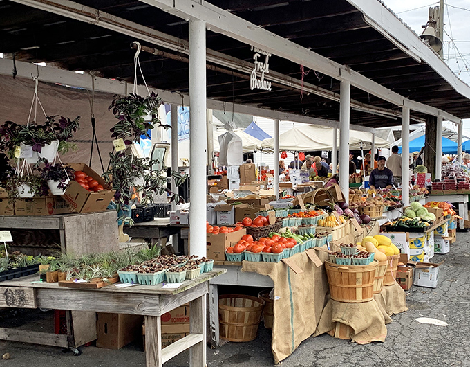 Where ATM meets antiquing! This covered market walkway leads shoppers through a gauntlet of tempting tables and potential finds.