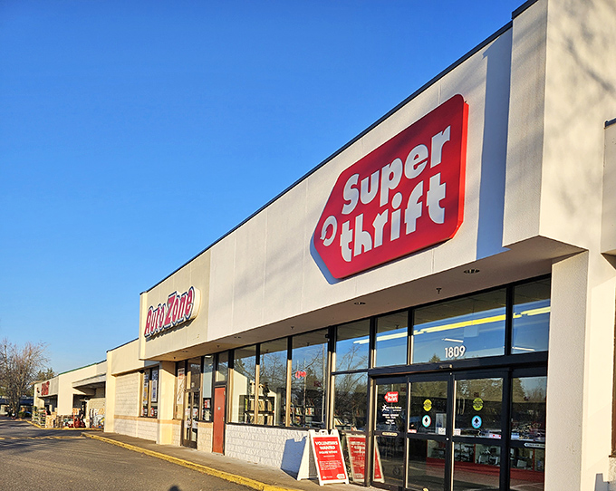 SuperThrift's clean, modern storefront promises an organized treasure hunting experience unlike chaotic competitors.