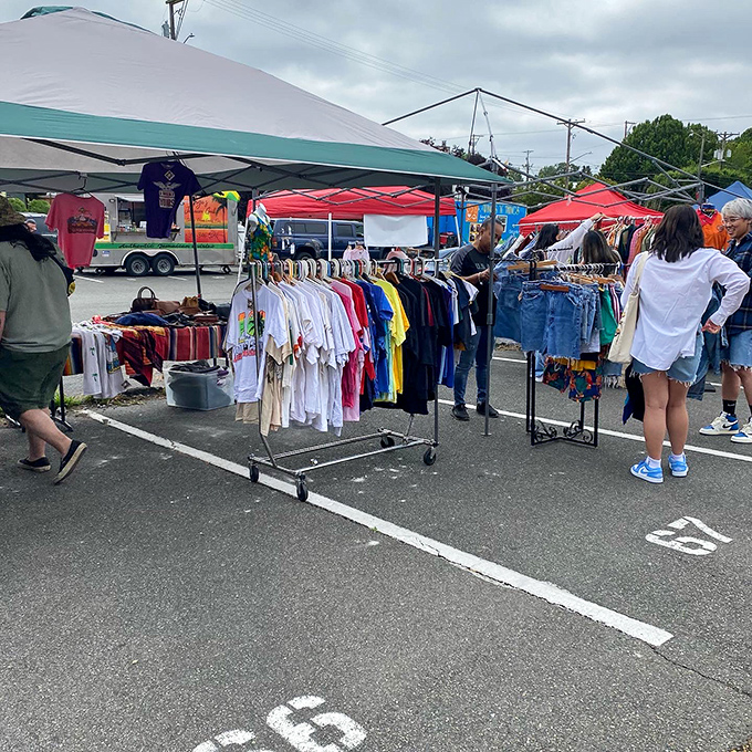 Sidewalk shopping spree! Tacoma's market transforms ordinary parking lots into extraordinary bazaars of vintage and handmade goods.