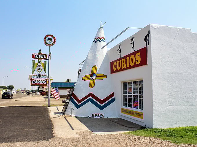 Route 66 kitsch at its finest! Tucumcari's teepee-shaped curio shop stands as a delightful reminder of road trip Americana at its most charmingly eccentric.
