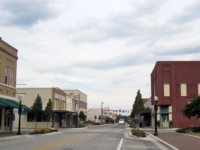 Wauchula's historic downtown looks like a movie set, but the affordable prices are the real star of this small-town production.