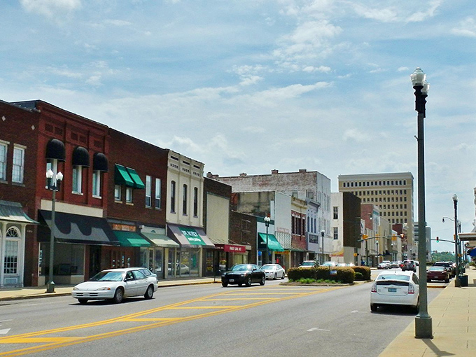 This unassuming downtown street in Anniston hides one of Alabama's best retirement secrets: beautiful historic homes at prices that will make your children jealous.