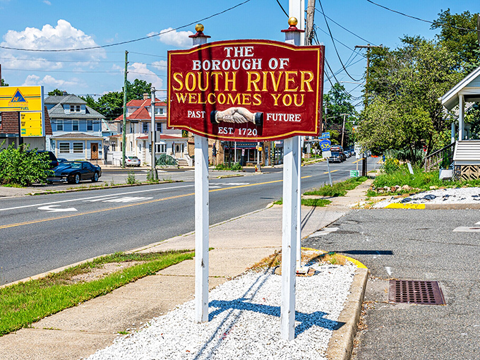 South River welcomes visitors with small-town pride and big-time healthcare options just minutes away.