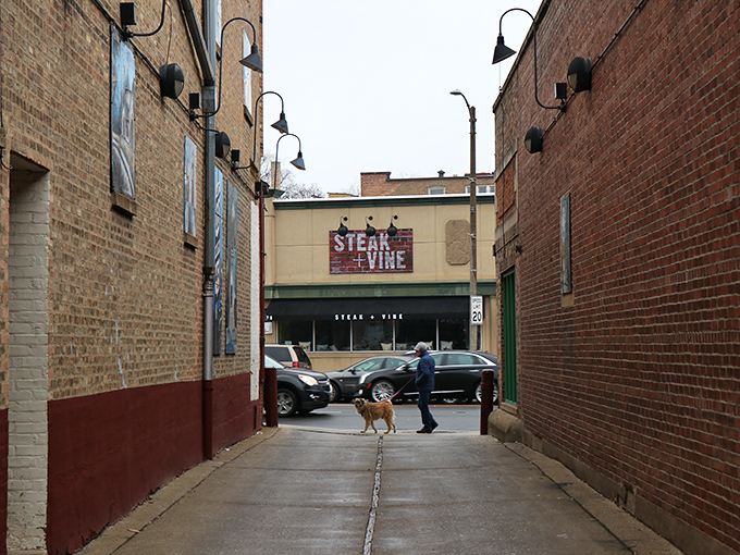 That alleyway entrance feels like you've discovered something special &ndash; and the steaks inside confirm you absolutely have.