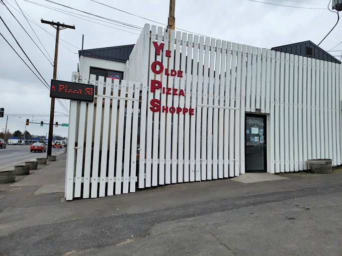 The white picket fence exterior is like pizza's answer to Norman Rockwell &ndash; quintessentially American and irresistibly nostalgic.