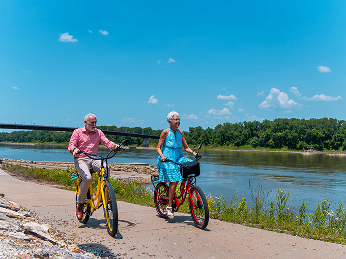 Cycling along the Missouri River&mdash;where "exercise" meets "vacation" and nobody has to compromise. These riders have discovered the secret to enjoying scenery without windshield interference.